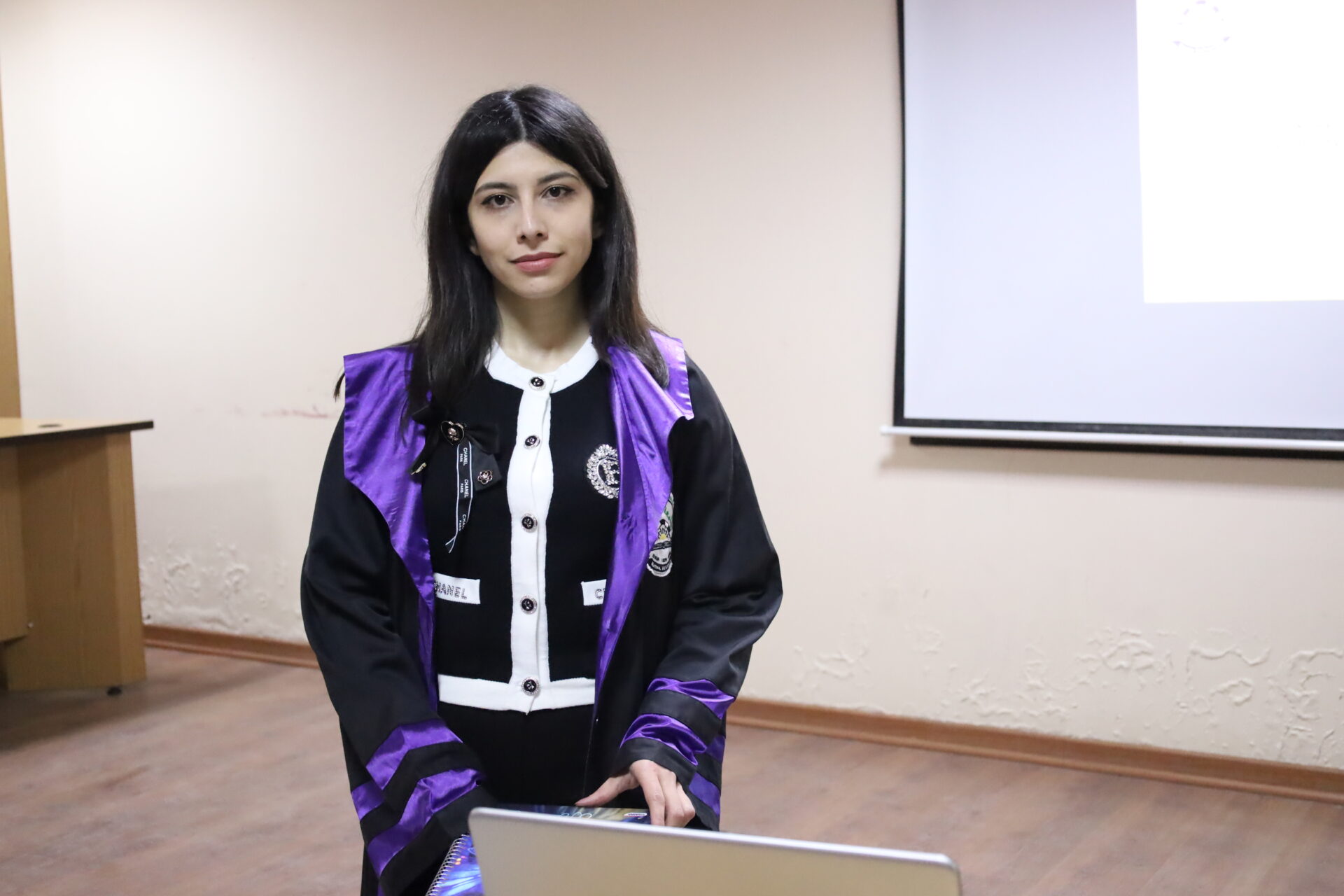 Awarding researcher Nagham Mustafa a master's degree in texttile ...
